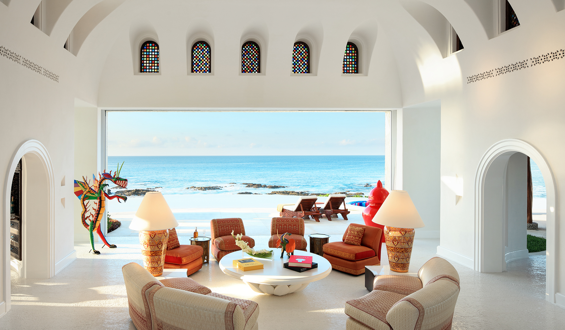 Which are The Best Luxury Hotels of Los Cabos in Baja California?
