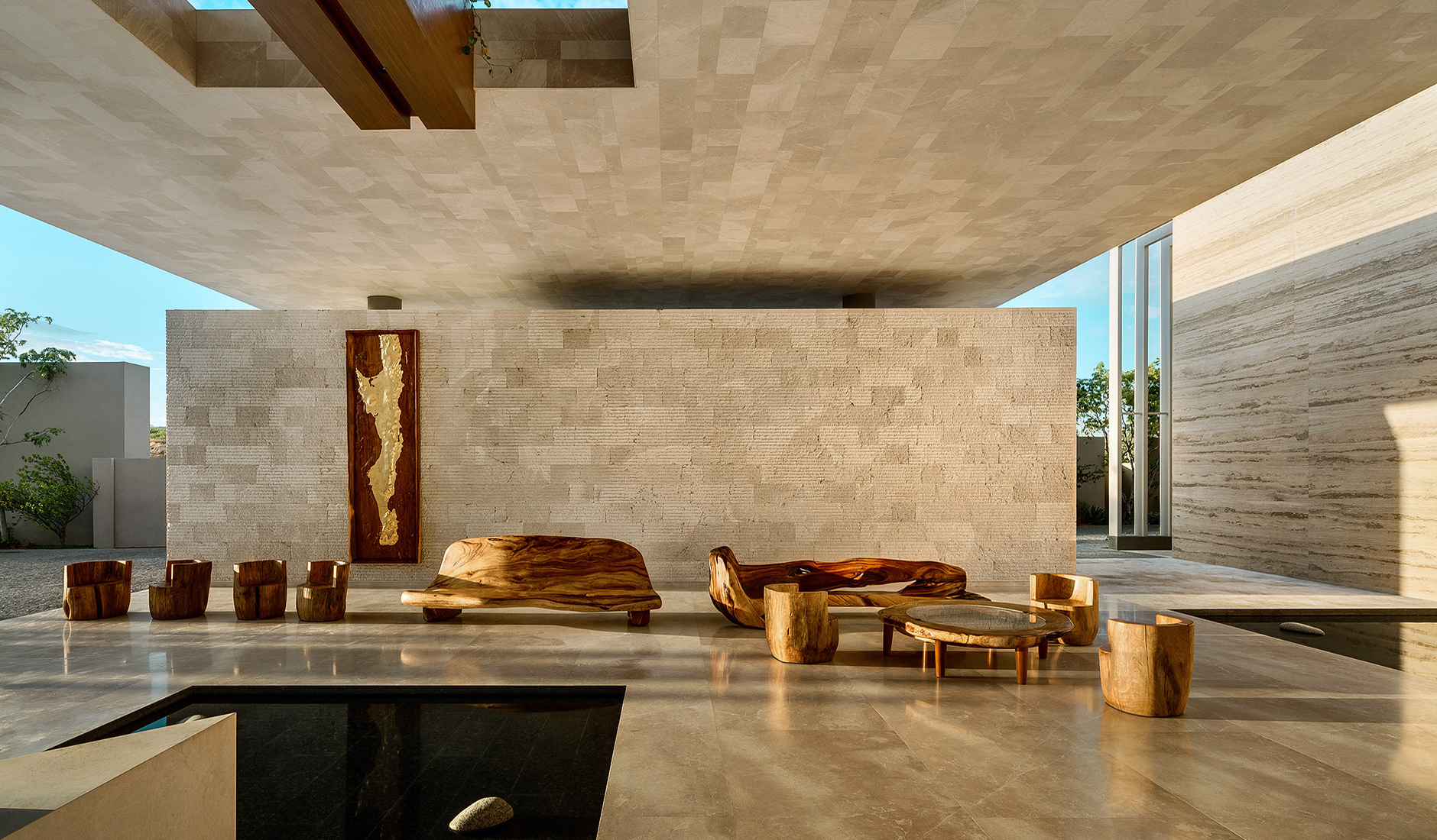 Which are The Best Luxury Hotels of Los Cabos in Baja California?